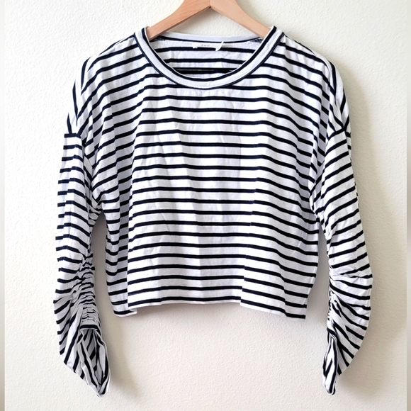 A.L.C. | Tops | Alc Madison Stripe Puff Ruched Sleeve Crop | Poshmark